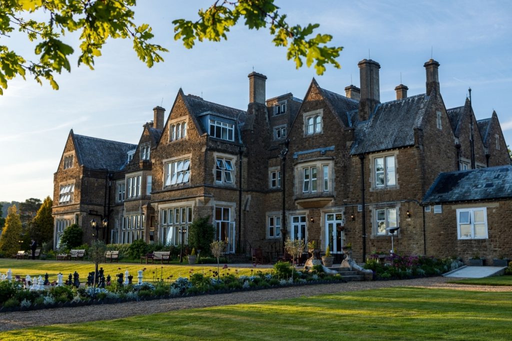 Wedding Rooms Surrey | Hartsfield Manor